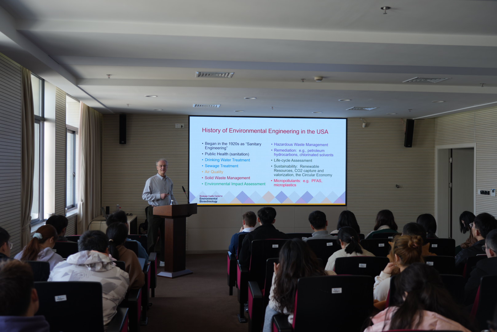 美国国家工程院院士 Bruce E. Rittmann 教授做客我院学术沙龙，受邀做学术报告-上海大学中葡里斯本学院